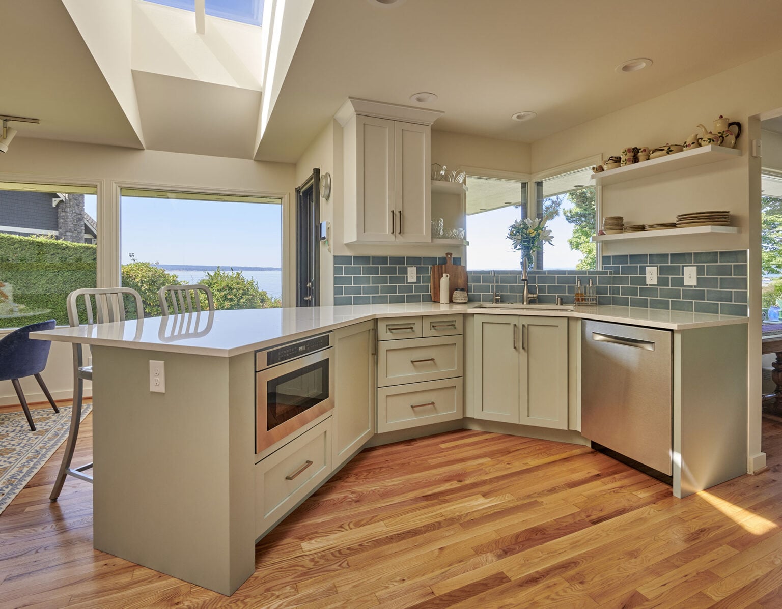 Corner Kitchen Design Tips: Overcoming Common Layout Challenges